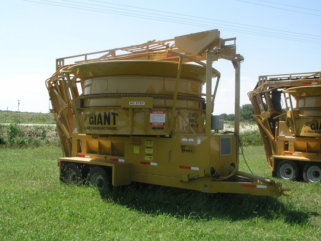 Model 2050 - Mighty Giant